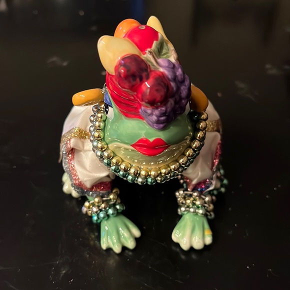 Fanciful Frogs | Accents | Fanciful Frogs | Poshmark